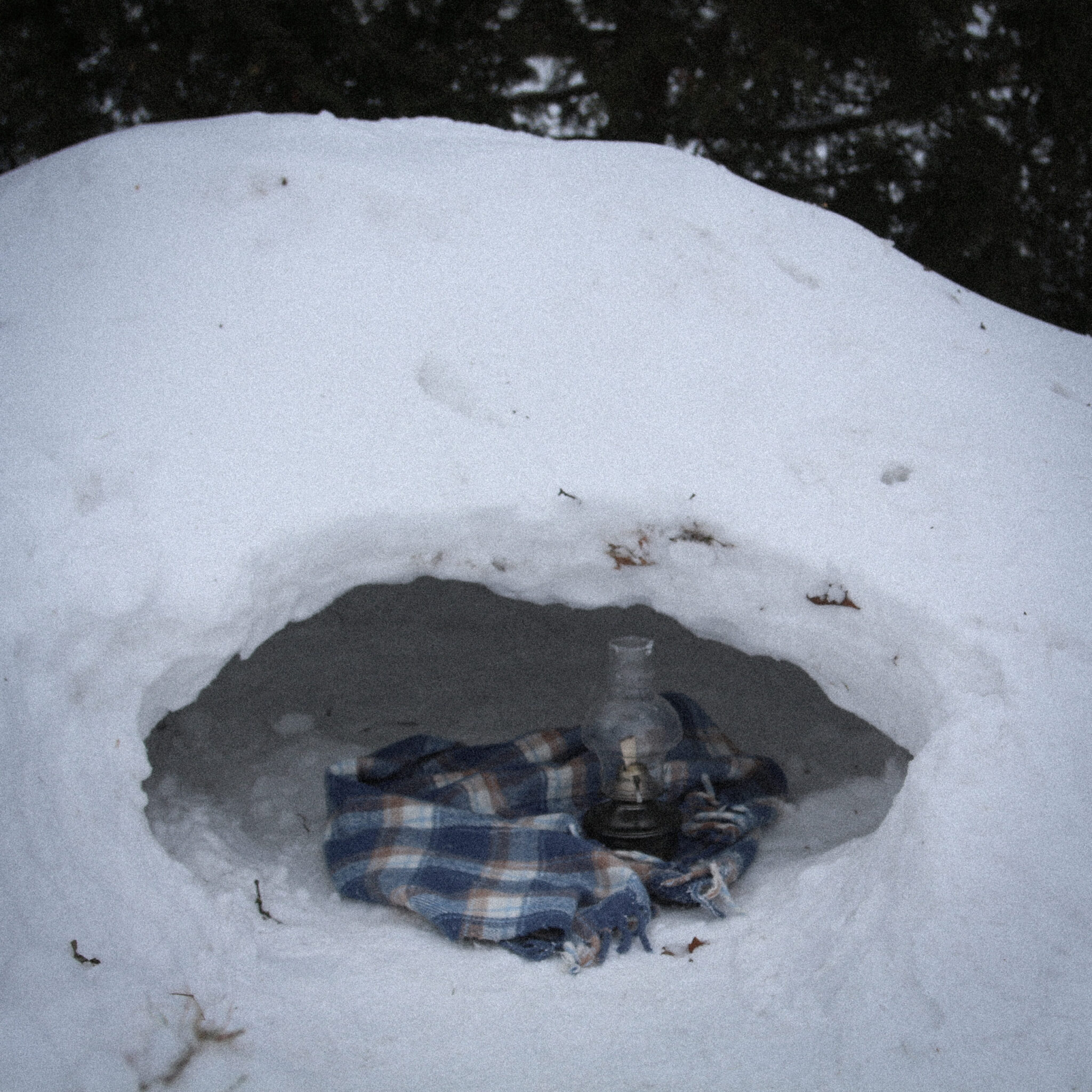 How to Properly Sleep in the Snow – Hearth & Field